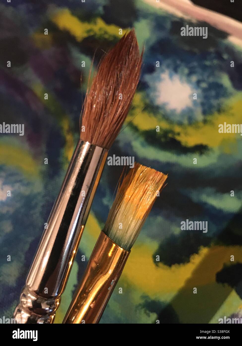 Artists brushes hi-res stock photography and images - Alamy