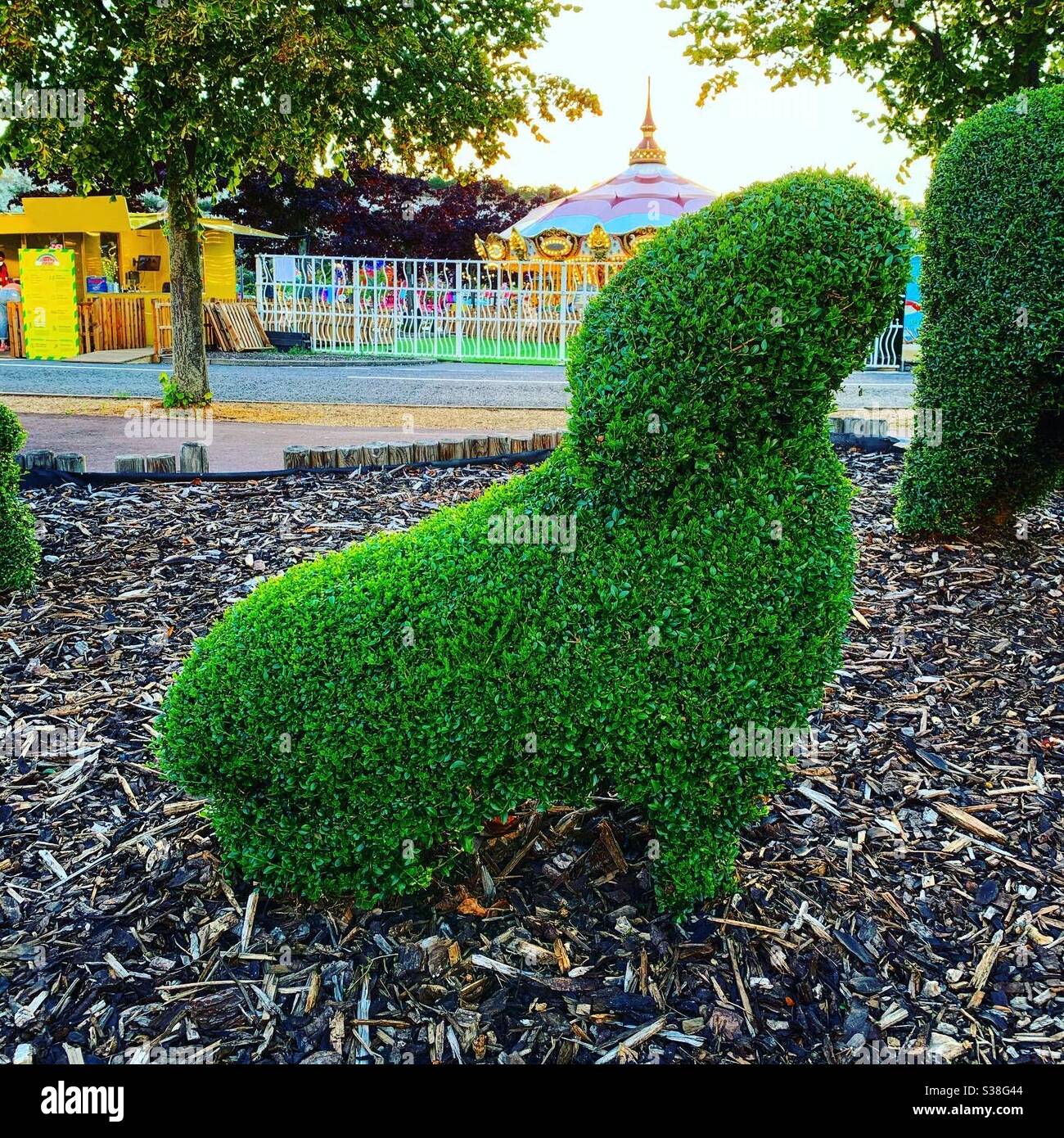 Animal topiary hi-res stock photography and images - Alamy
