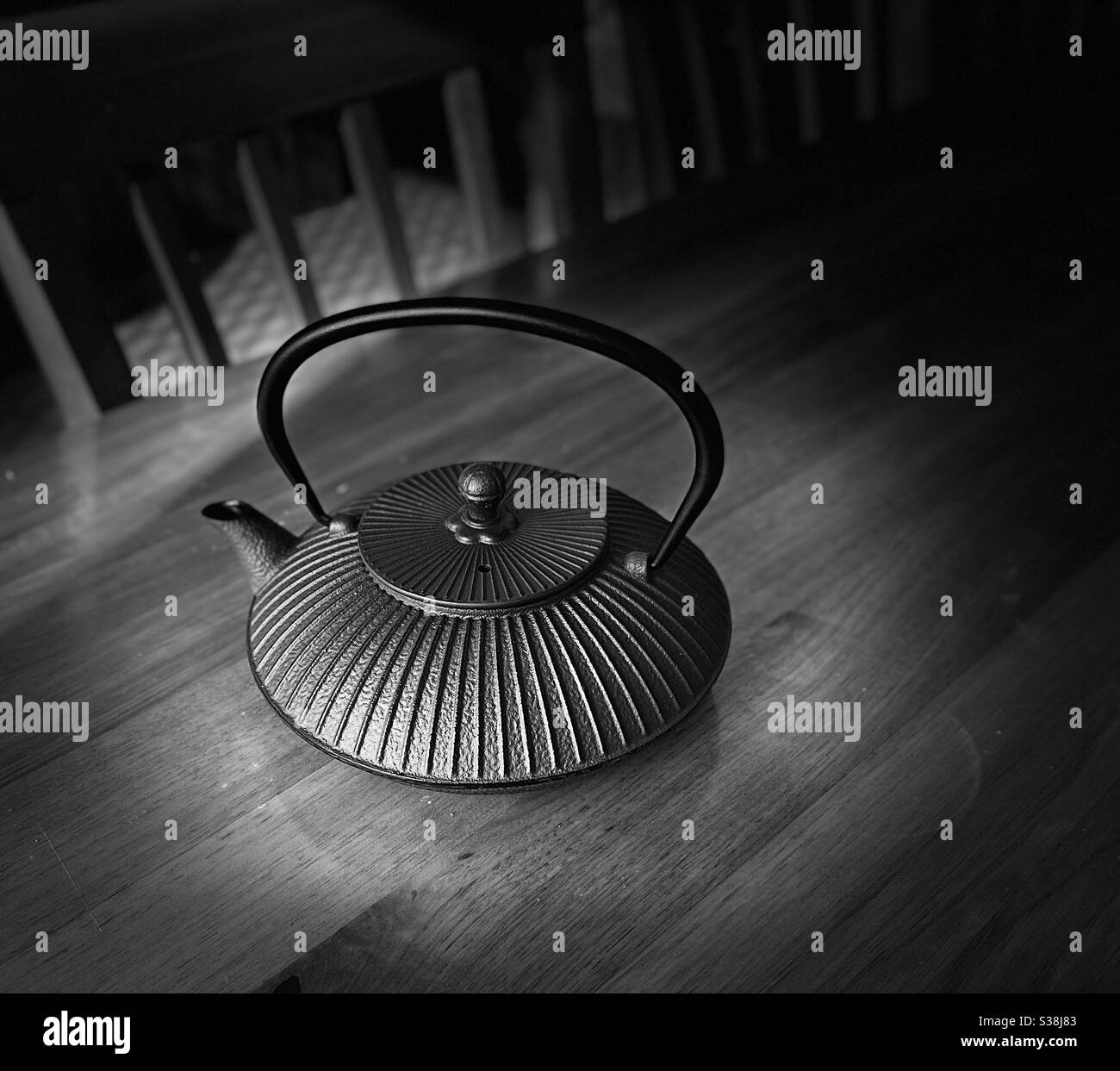 Traditional tea vessel Black and White Stock Photos & Images - Alamy