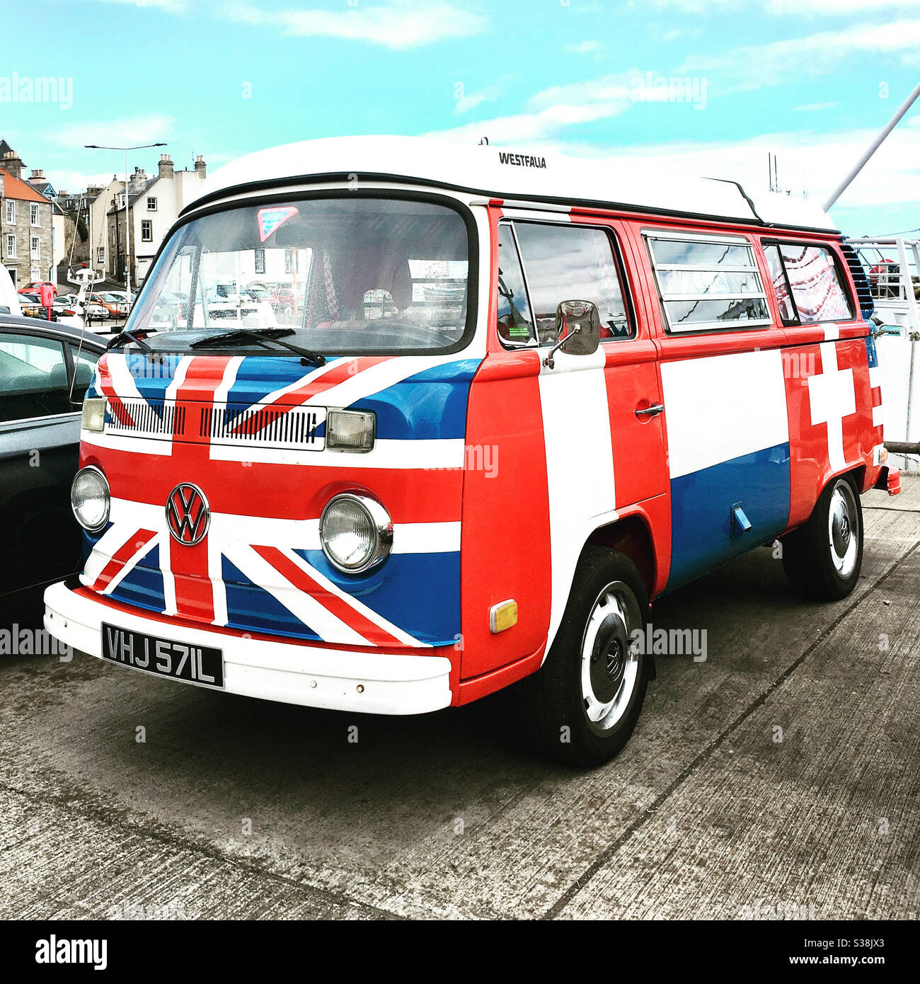 Volkswagen camper van holiday hi-res stock photography and images - Alamy