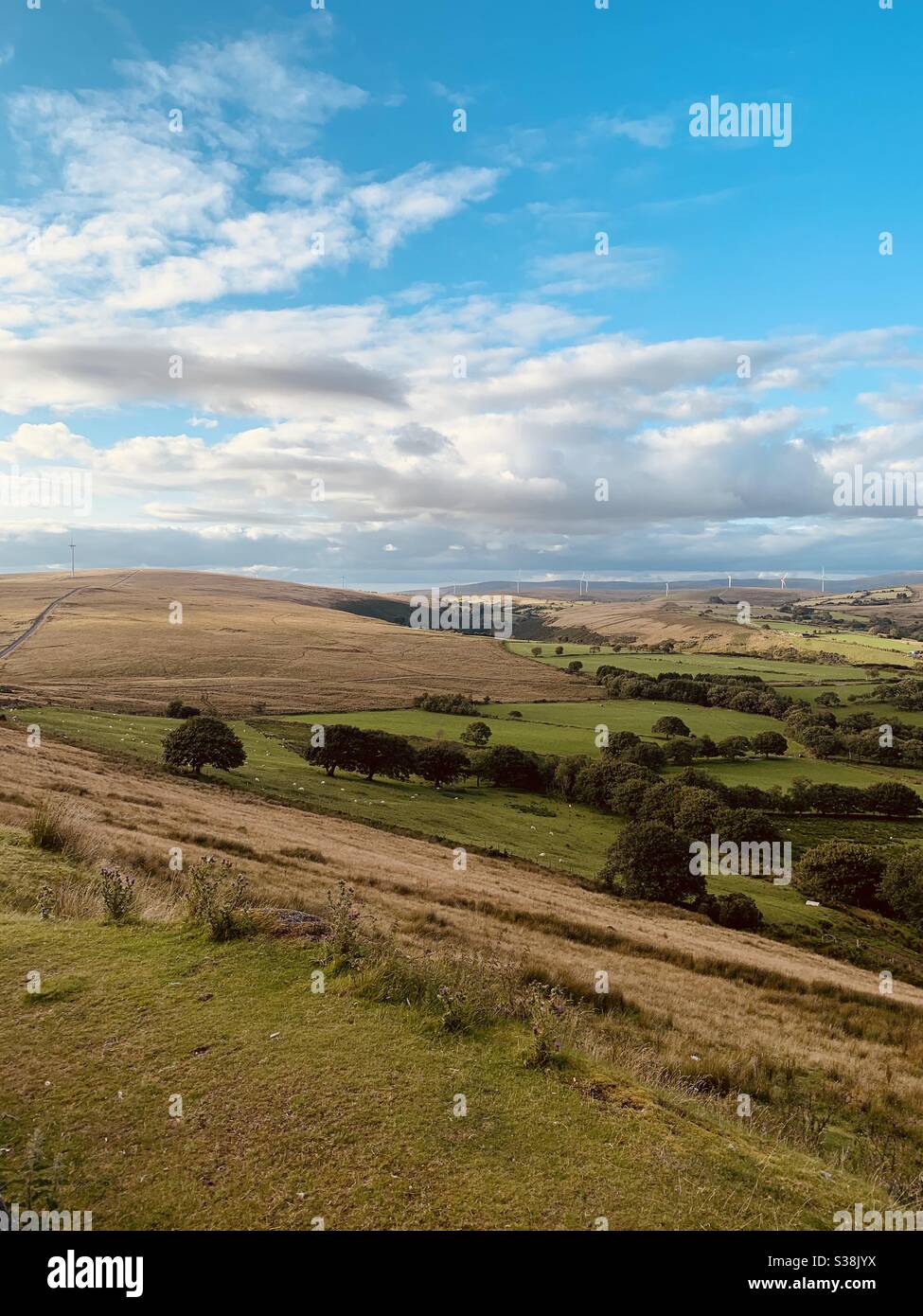 Welsh hills hi-res stock photography and images - Alamy