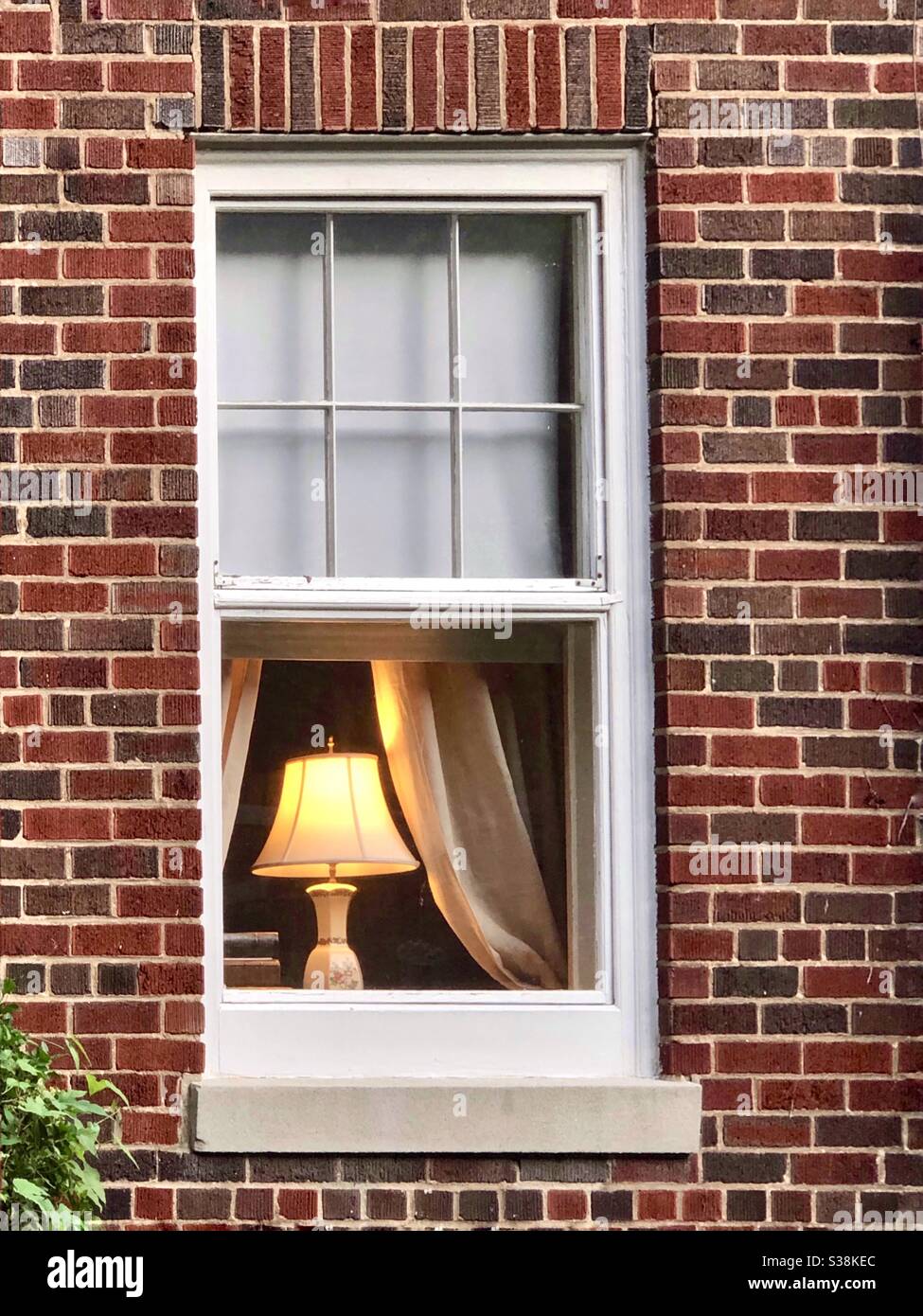 Window in brick wall hi-res stock photography and images - Alamy