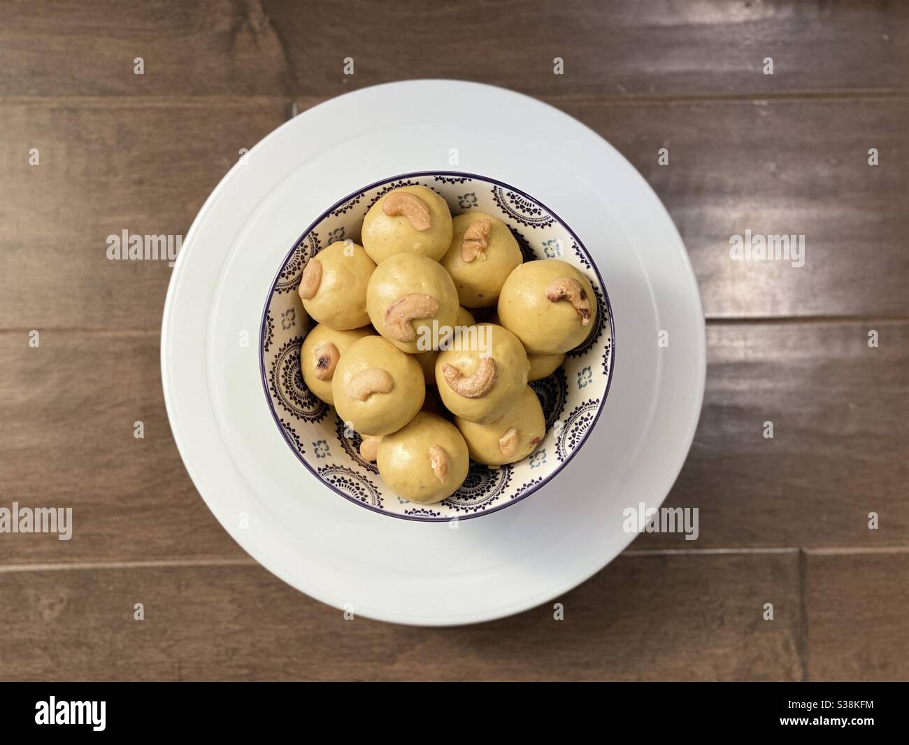 Indian sweet ladoo hi-res stock photography and images - Alamy