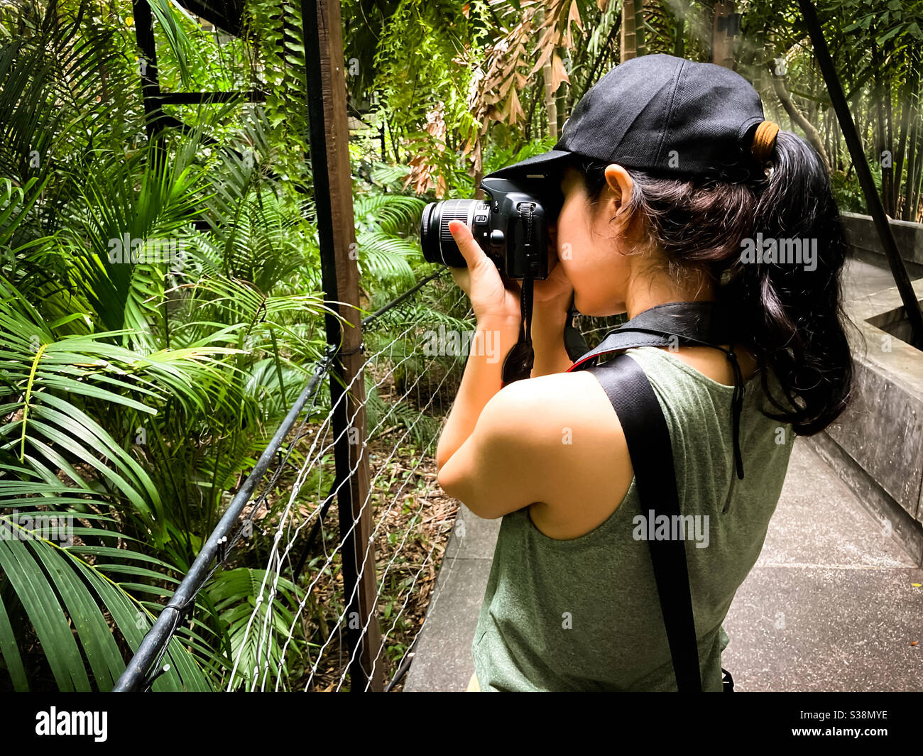 Woman photograph hi-res stock photography and images - Alamy