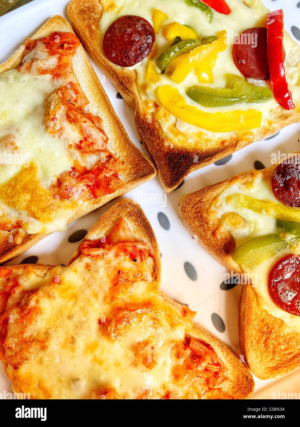 Pizza toast hi-res stock photography and images - Alamy