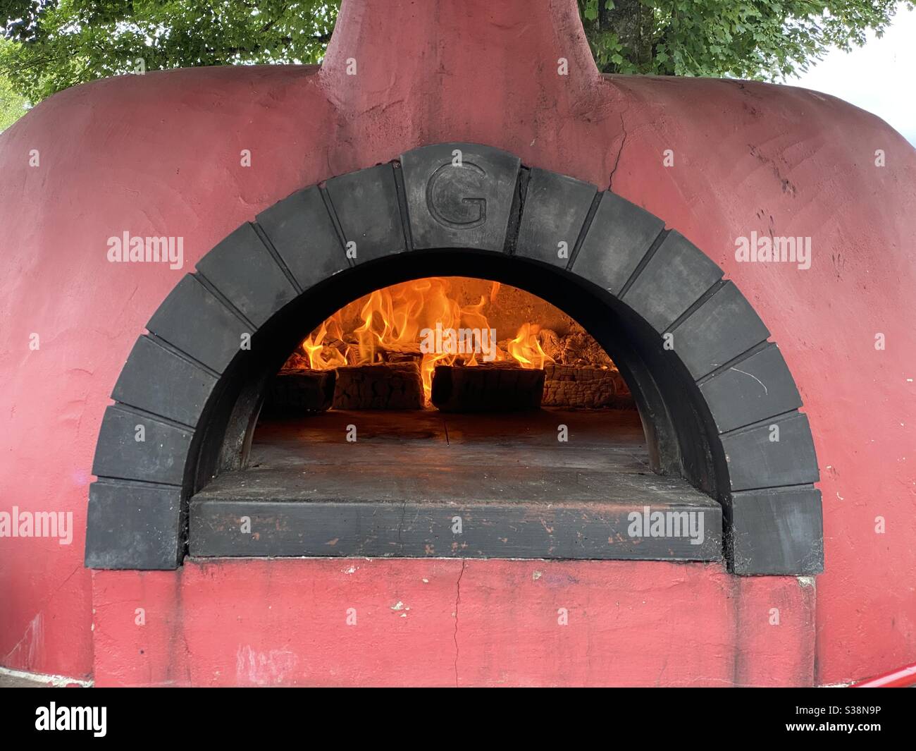 Pizza fire hi-res stock photography and images - Alamy