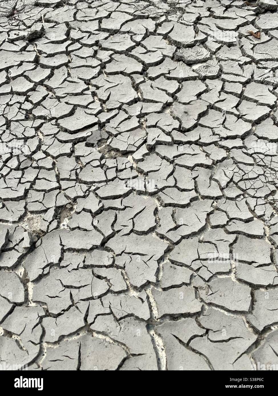 Ground dry hi-res stock photography and images - Alamy