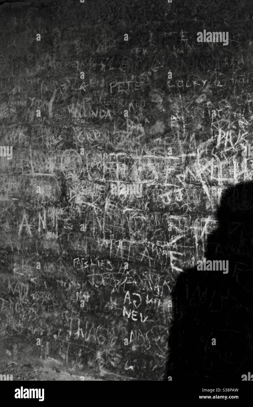 Shadow writing hi-res stock photography and images - Alamy