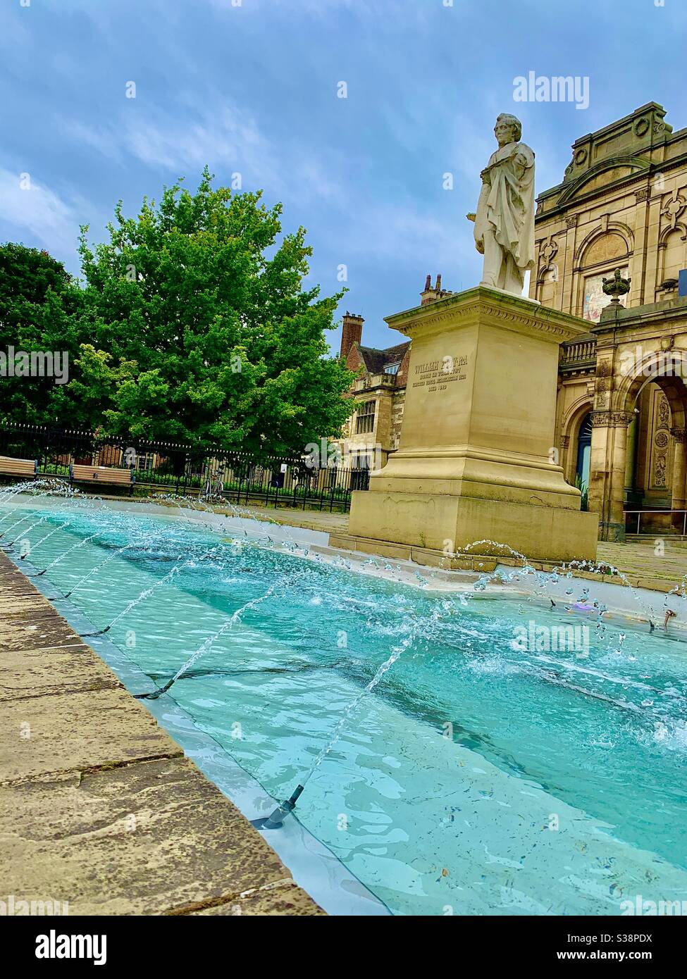 William etty statue hi-res stock photography and images - Alamy