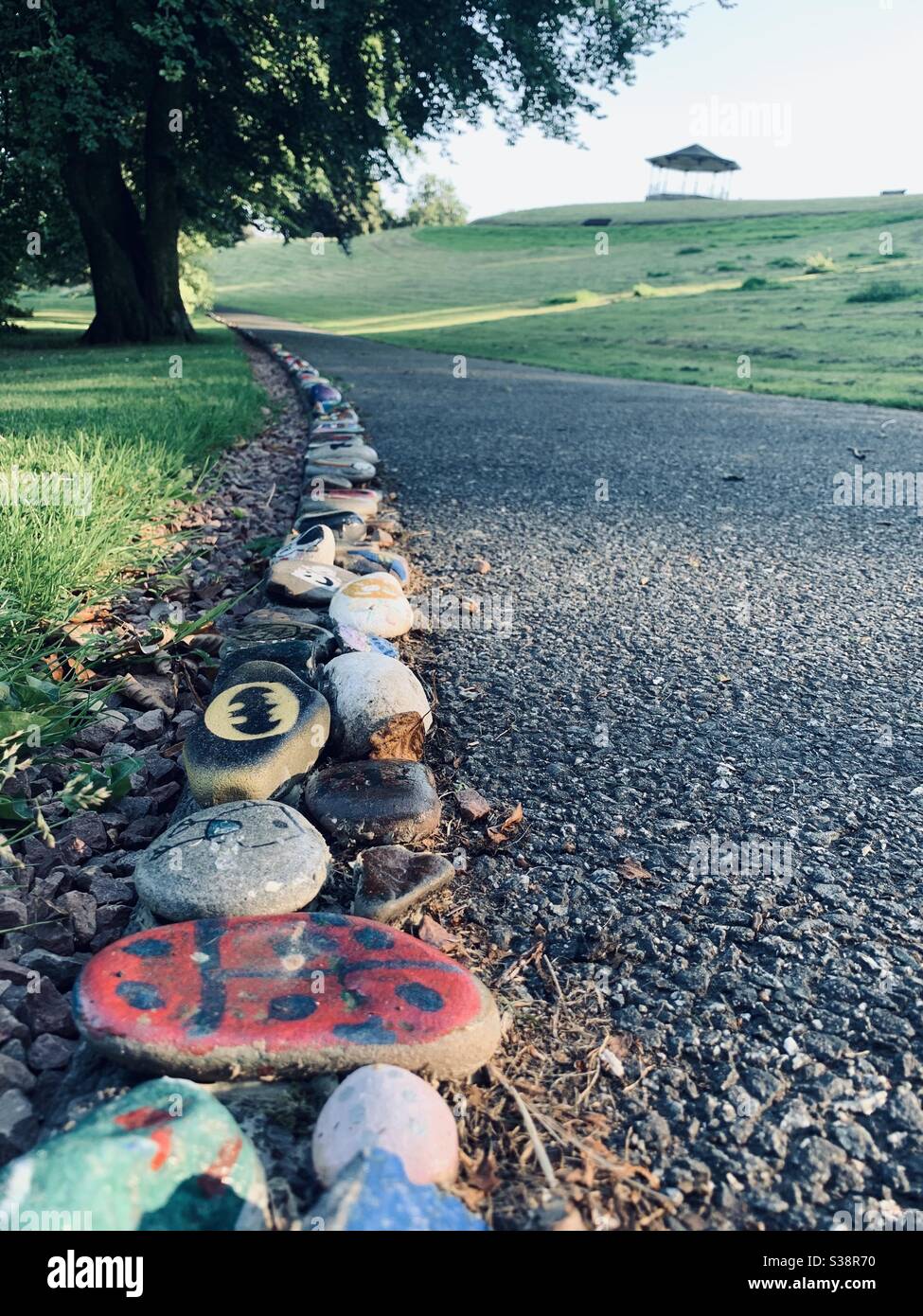 Painted pebbles hi-res stock photography and images - Alamy