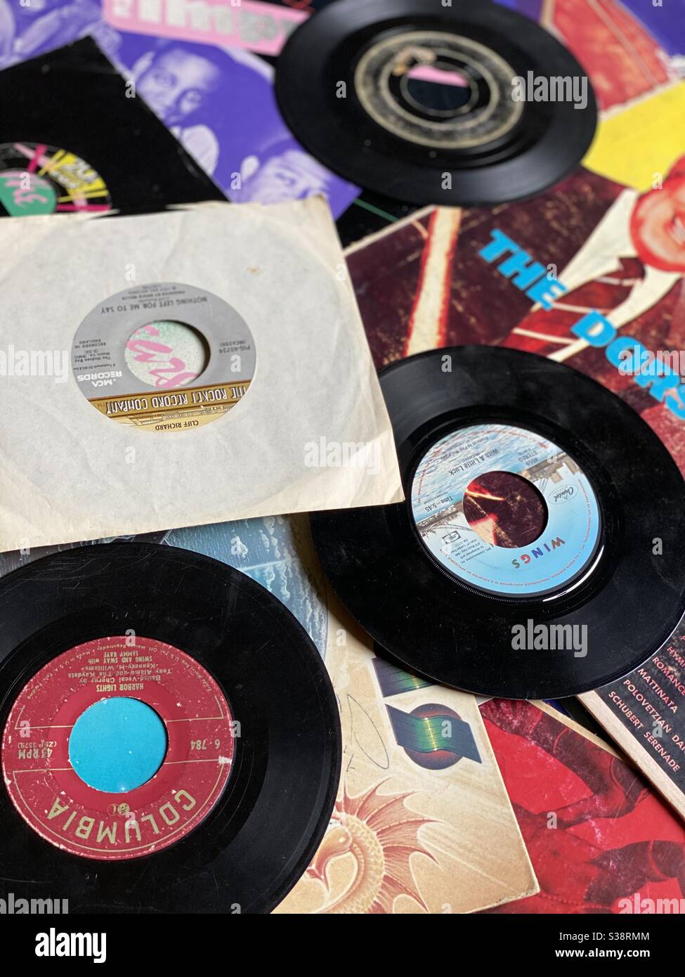Old records hi-res stock photography and images - Alamy