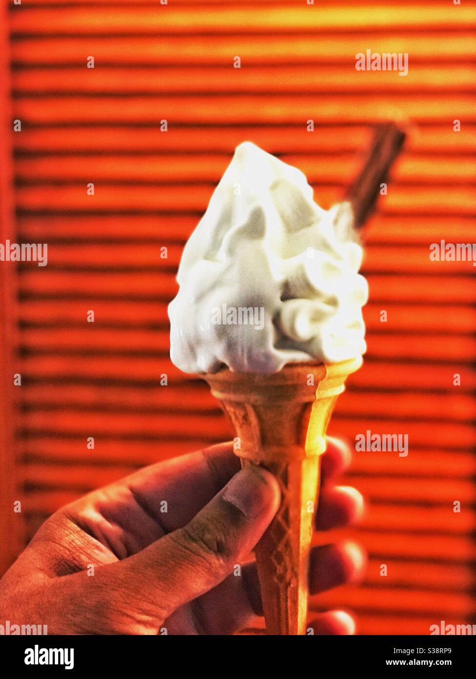Flake cone 99 hi-res stock photography and images - Alamy