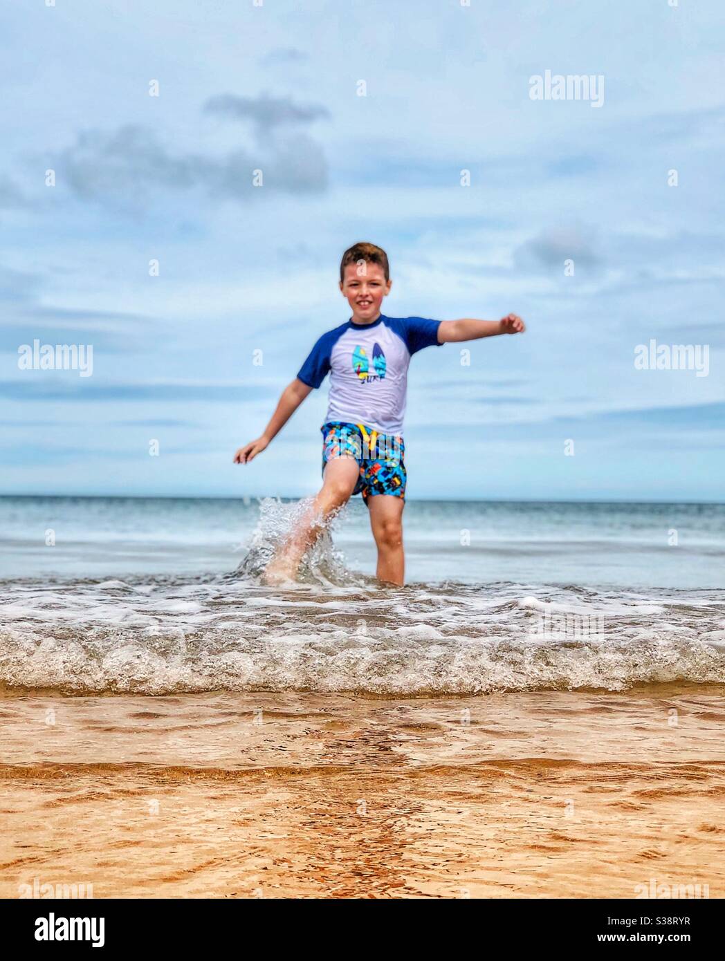 Sun and sand fun hi-res stock photography and images - Alamy
