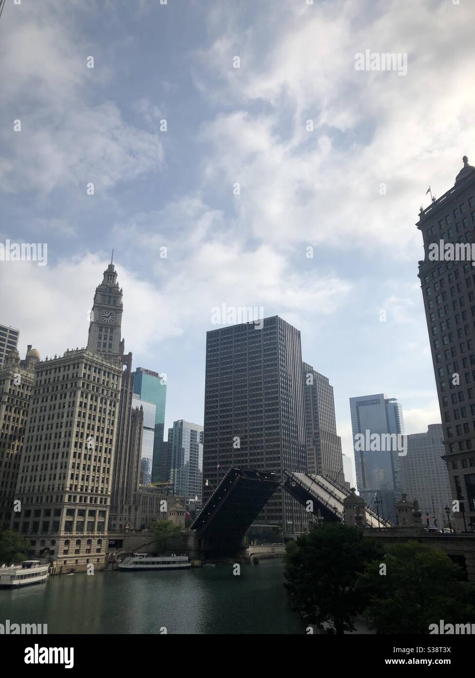 Dusable raised hi-res stock photography and images - Alamy