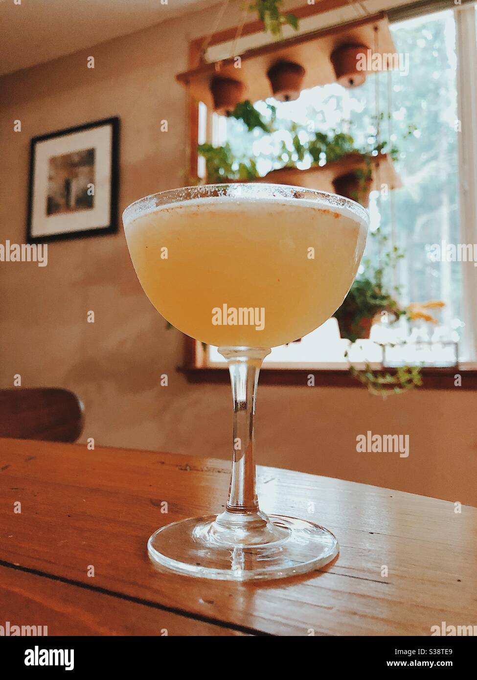 Cocktail hour colored hi-res stock photography and images - Alamy