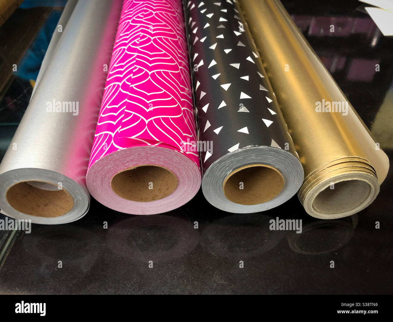 Wrapping paper rolls hi-res stock photography and images - Alamy