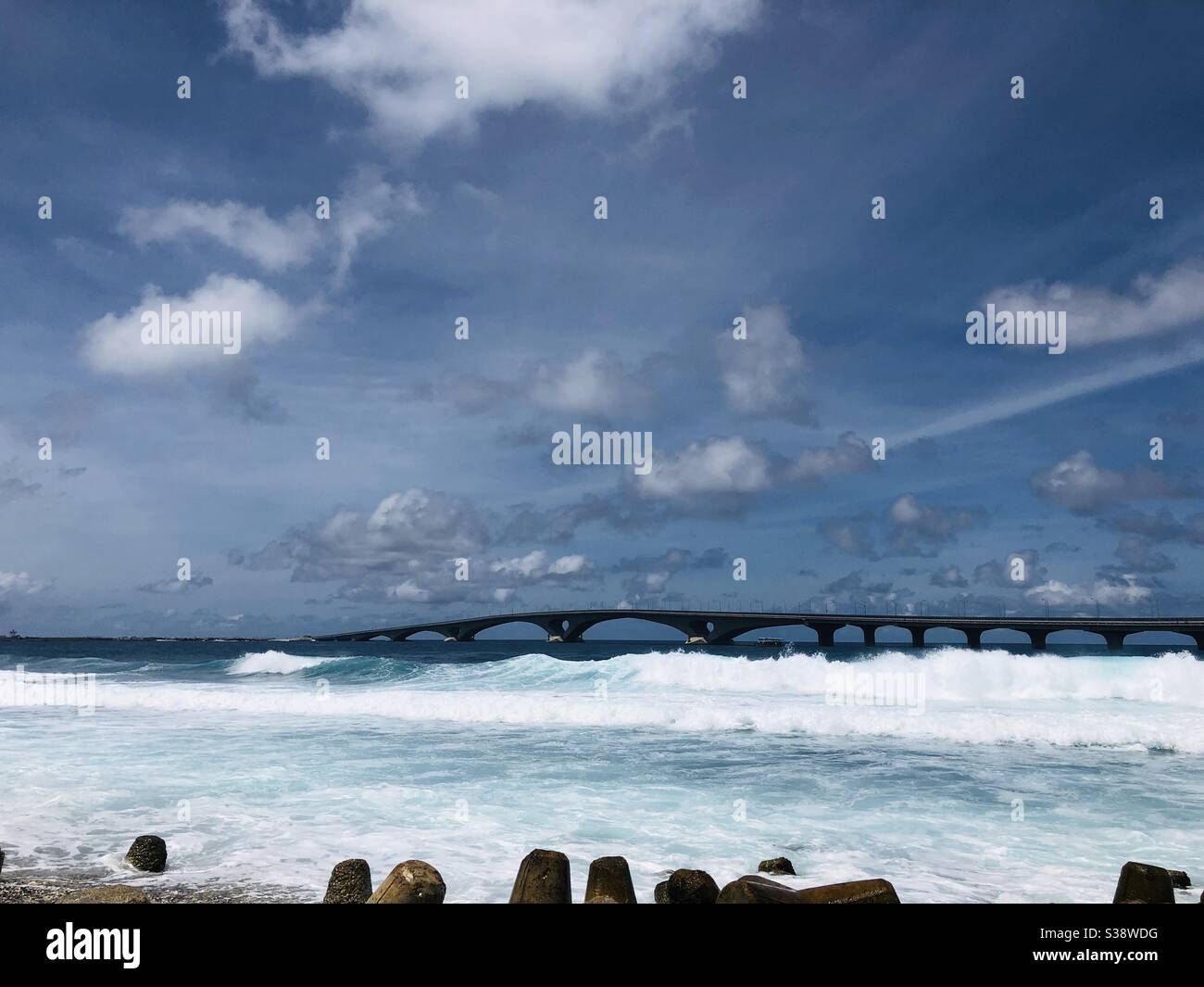 Sinamalé Bridge @Maldives Stock Photo - Alamy