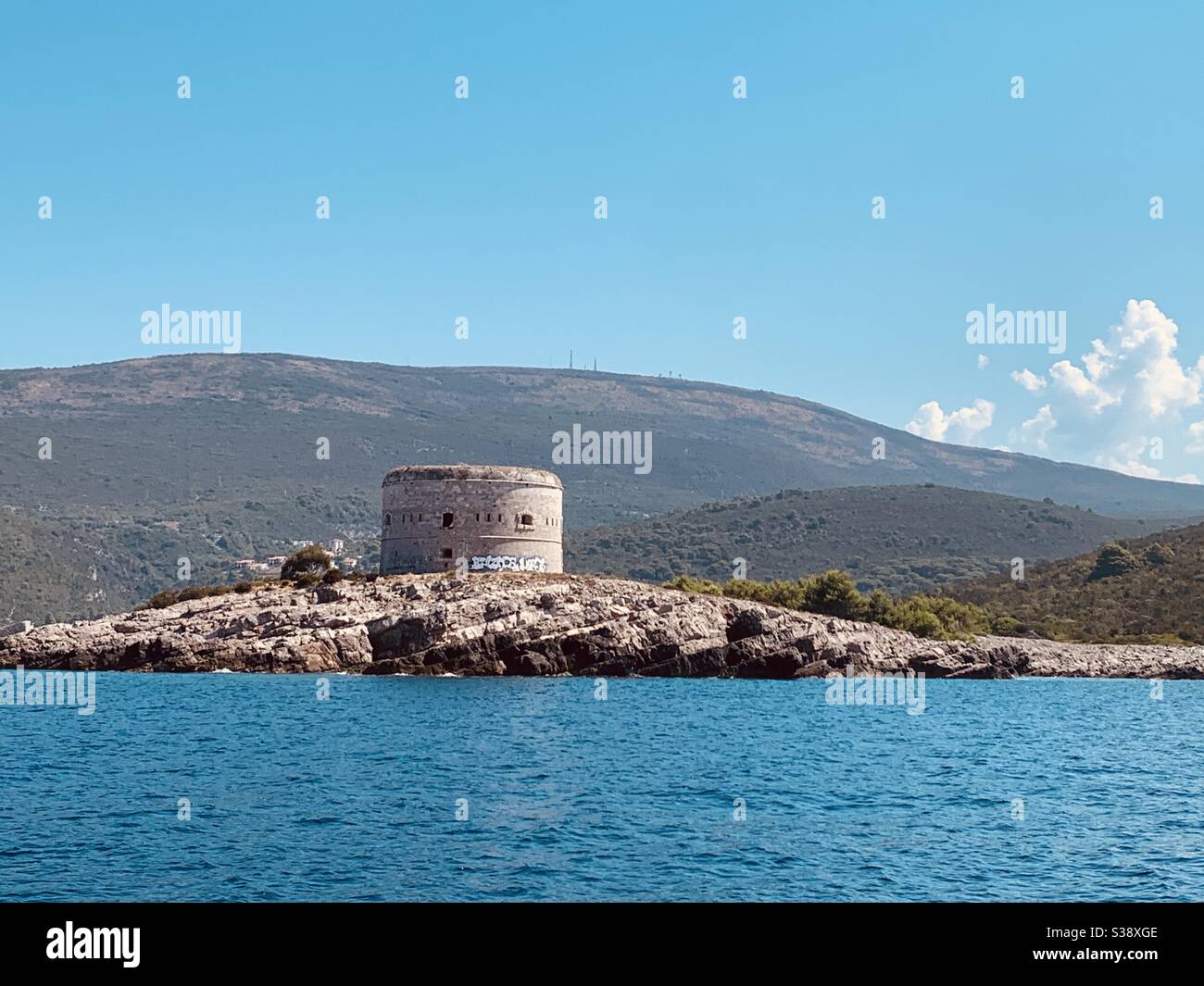 Stone architecture montenegro hi-res stock photography and images - Alamy