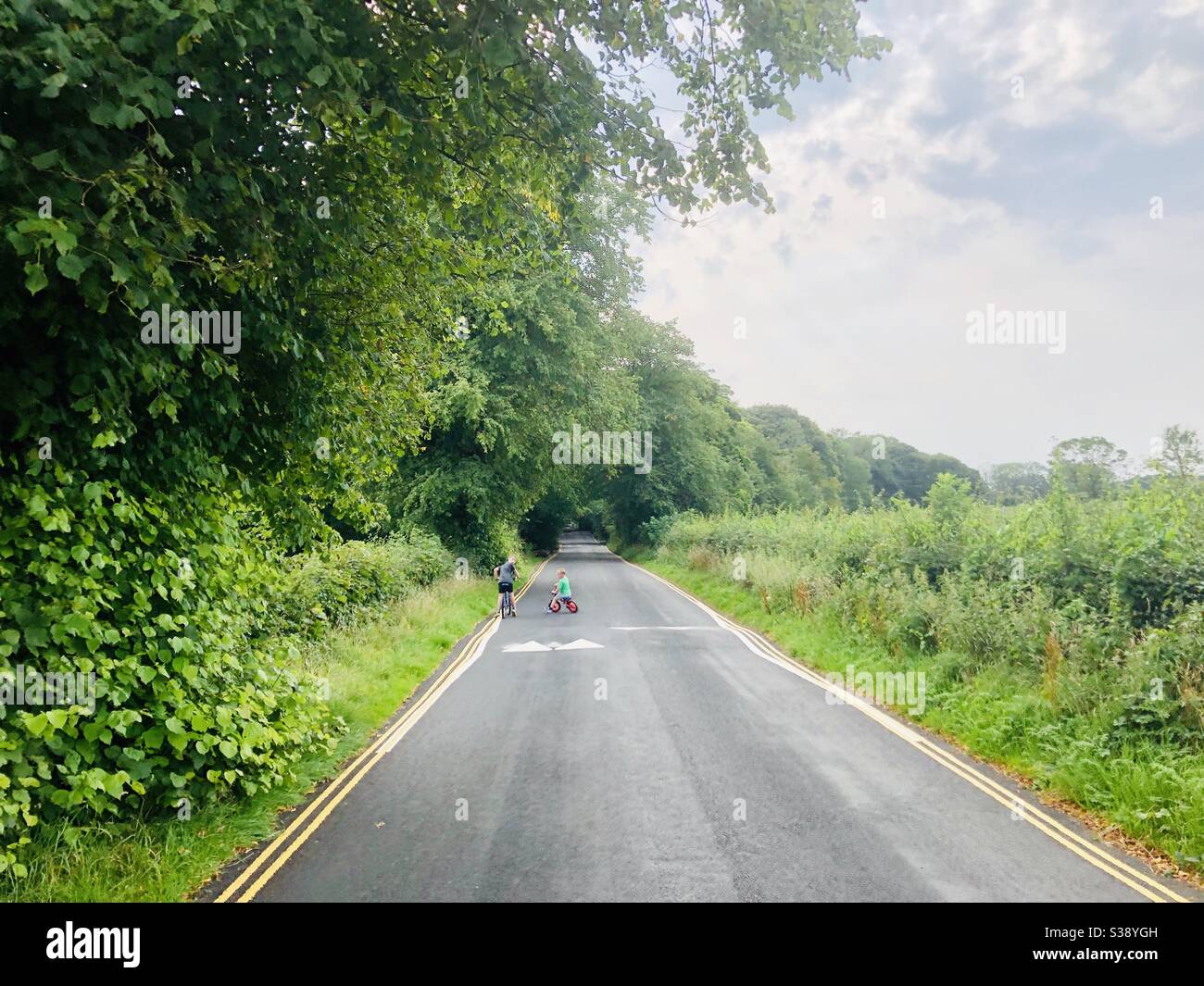 Fresh air walking hi-res stock photography and images - Alamy