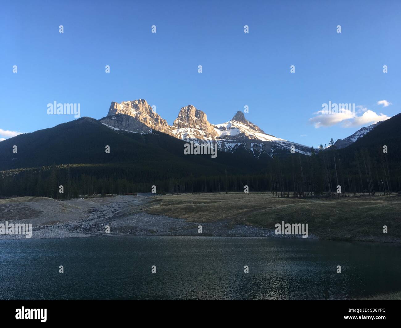 Beautiful banff hi-res stock photography and images - Alamy
