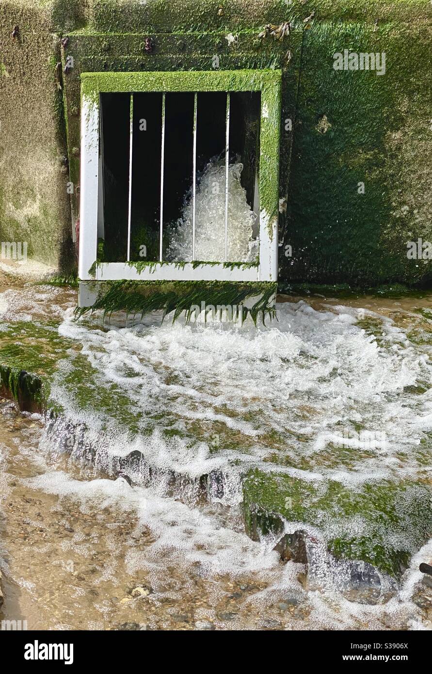 Storm drain water hi-res stock photography and images - Alamy