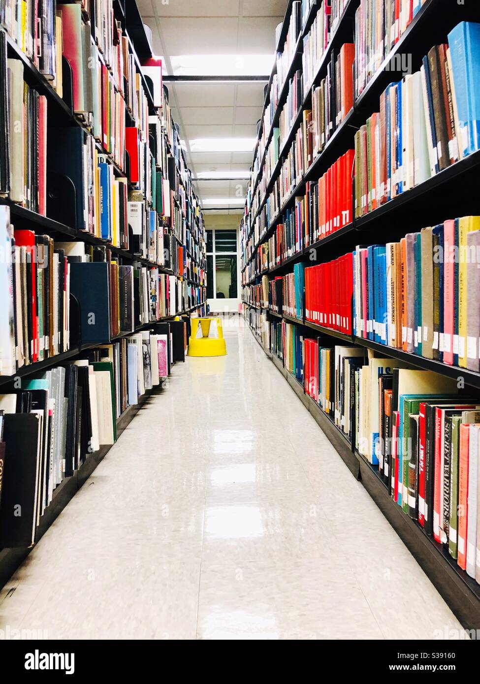 Library lane hi-res stock photography and images - Alamy