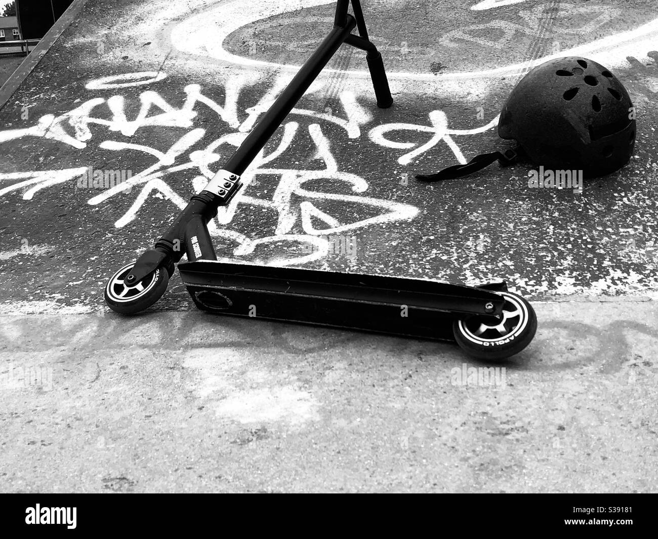 Scooter graffiti hi-res stock photography and images - Alamy