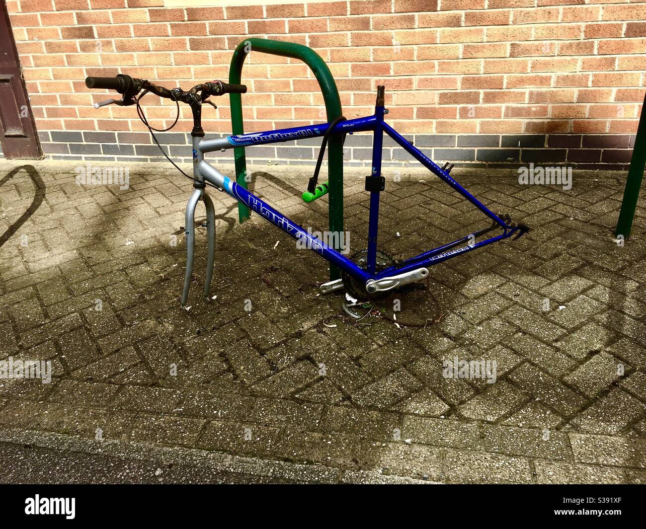Stolen bike hi-res stock photography and images - Alamy