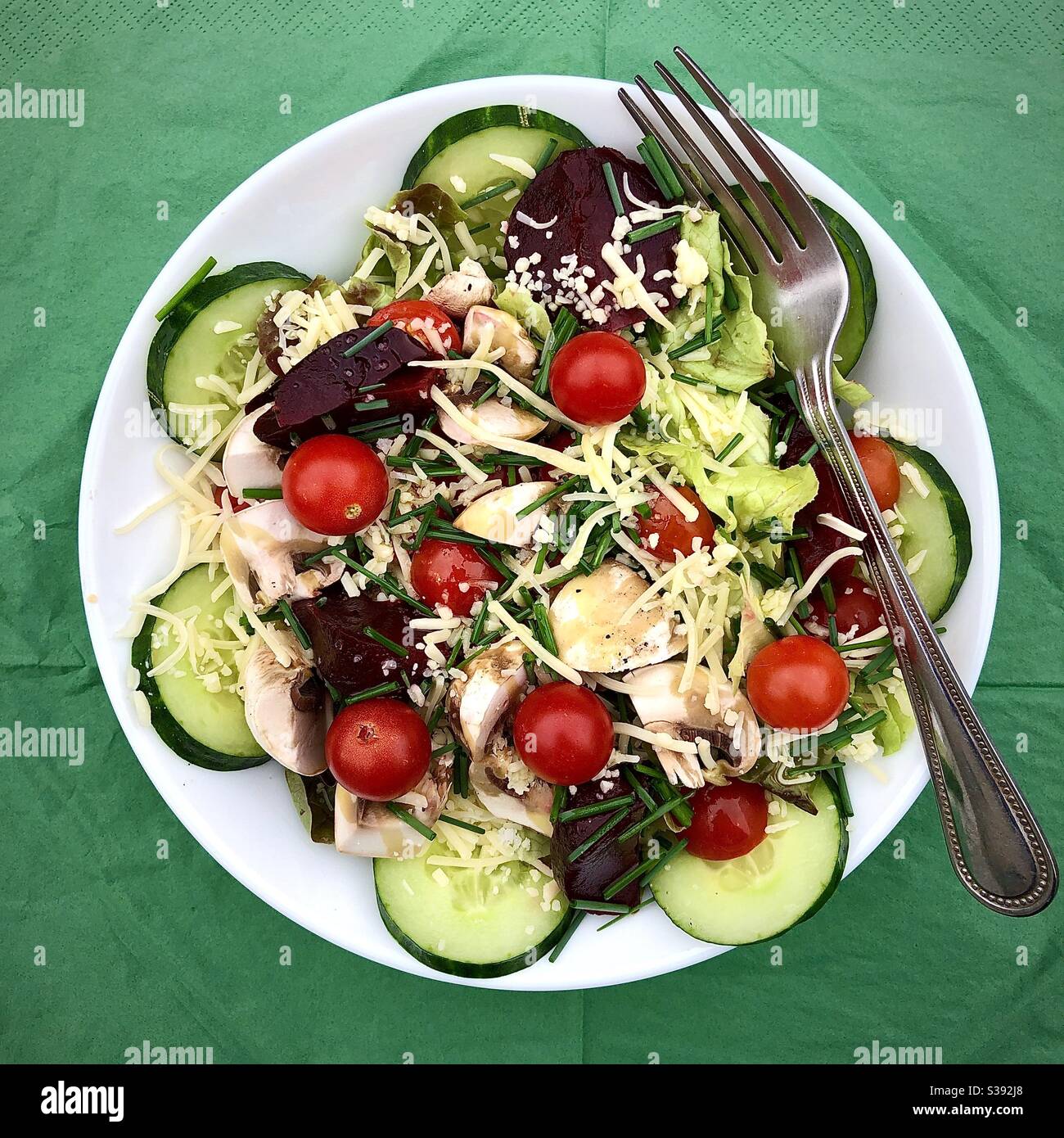 Lunchtime hi-res stock photography and images - Alamy