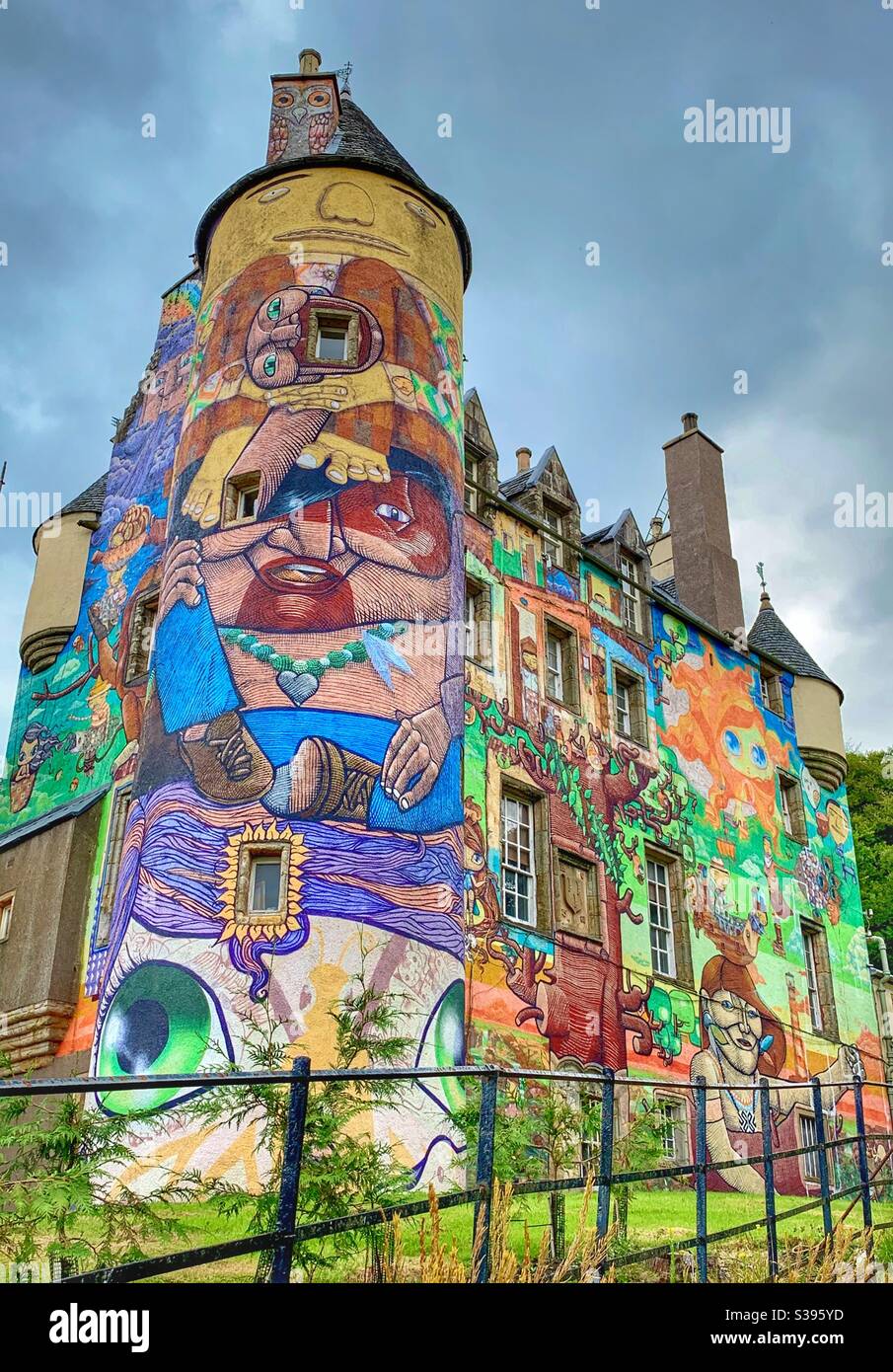 Kelburn castle hi-res stock photography and images - Alamy