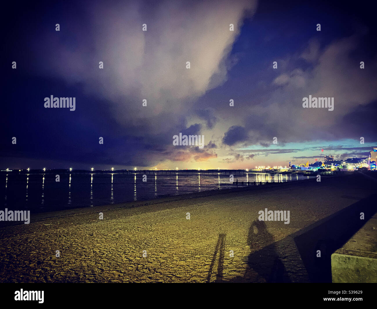 Southend on sea beach hi-res stock photography and images - Alamy