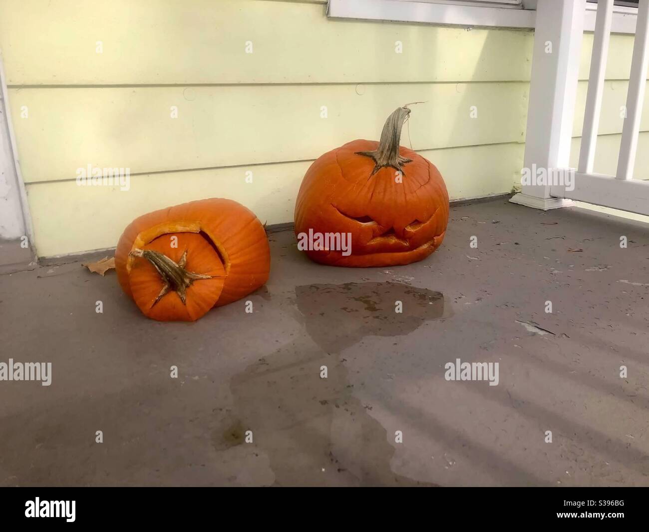 Rotten pumpkins hi-res stock photography and images - Alamy