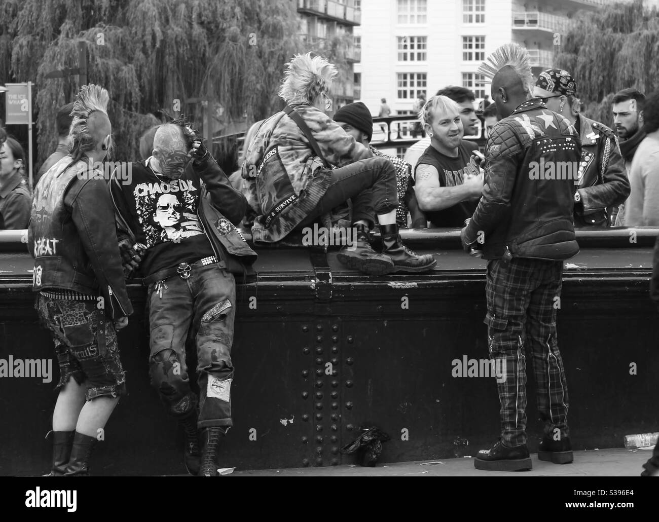 Camden punk Black and White Stock Photos & Images - Alamy