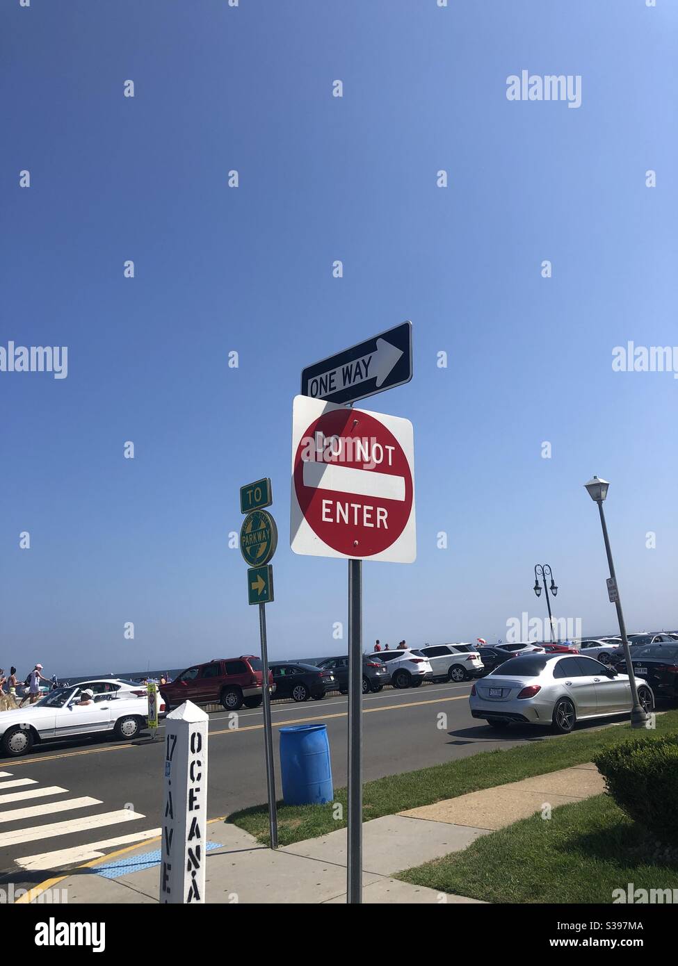 Jersey street sign hi-res stock photography and images - Alamy