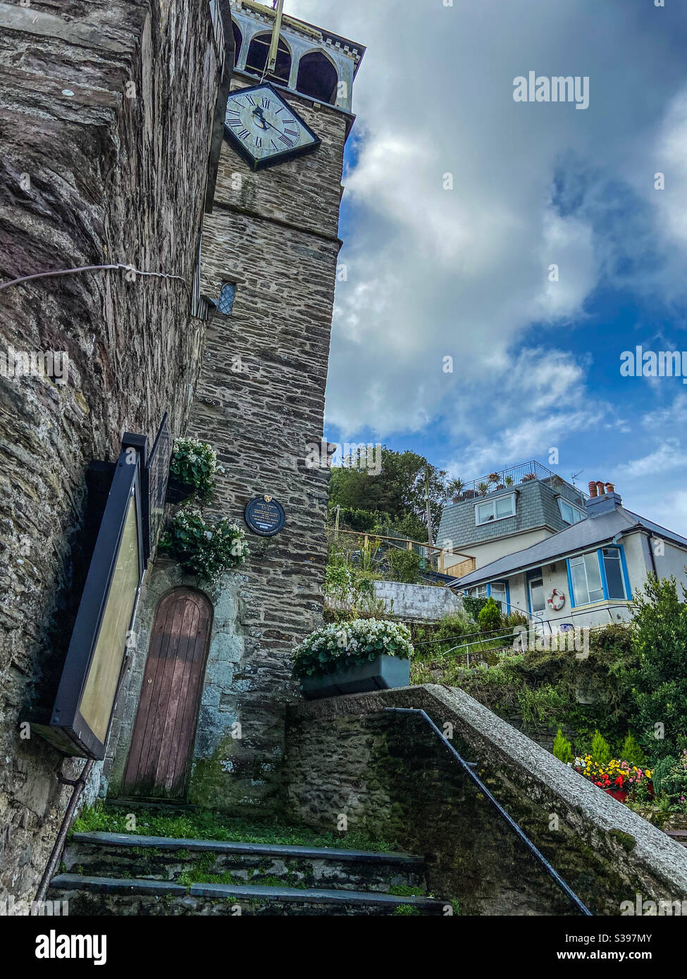 Cornwall skies hi-res stock photography and images - Alamy