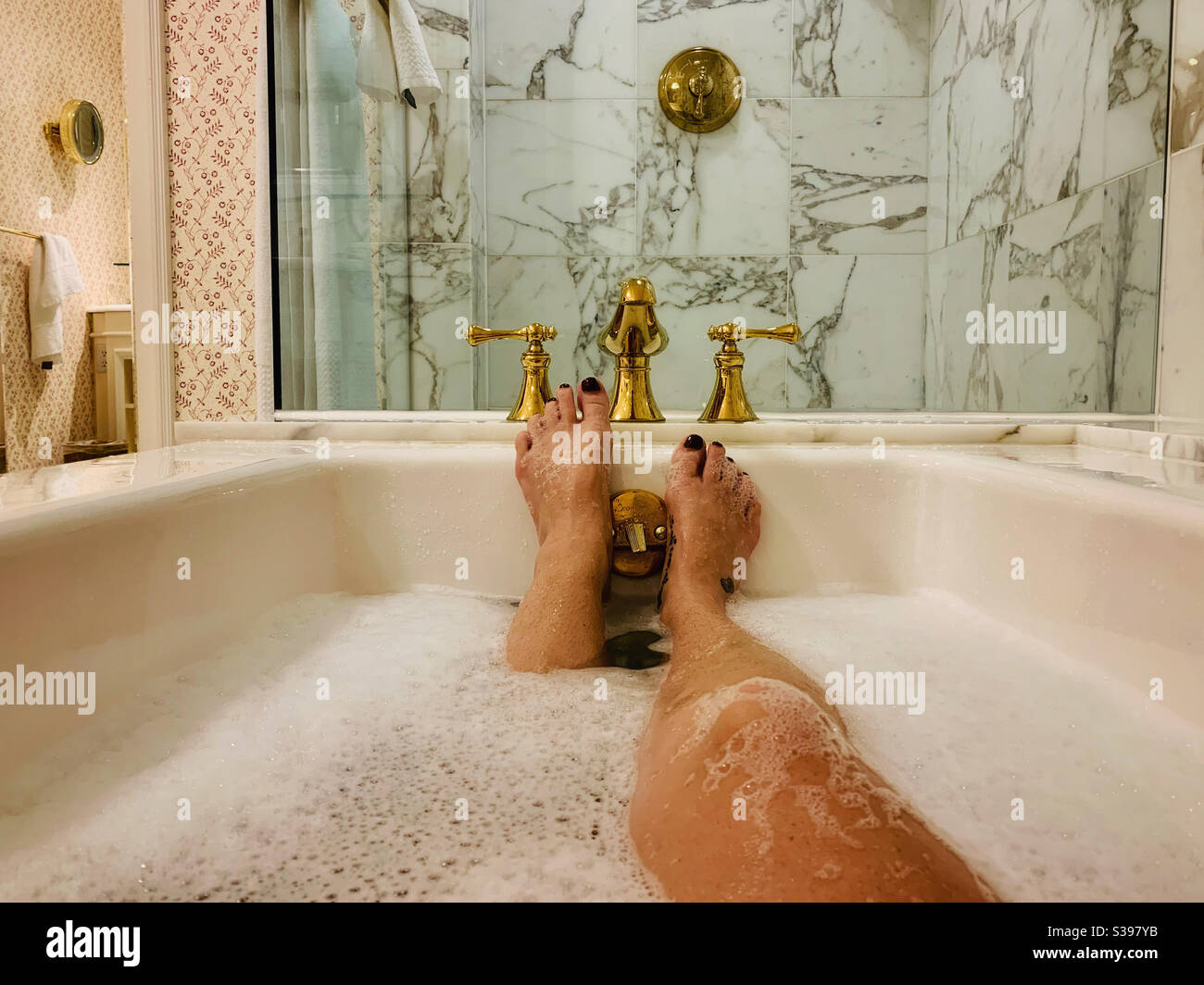 Bubble bath hi-res stock photography and images - Alamy