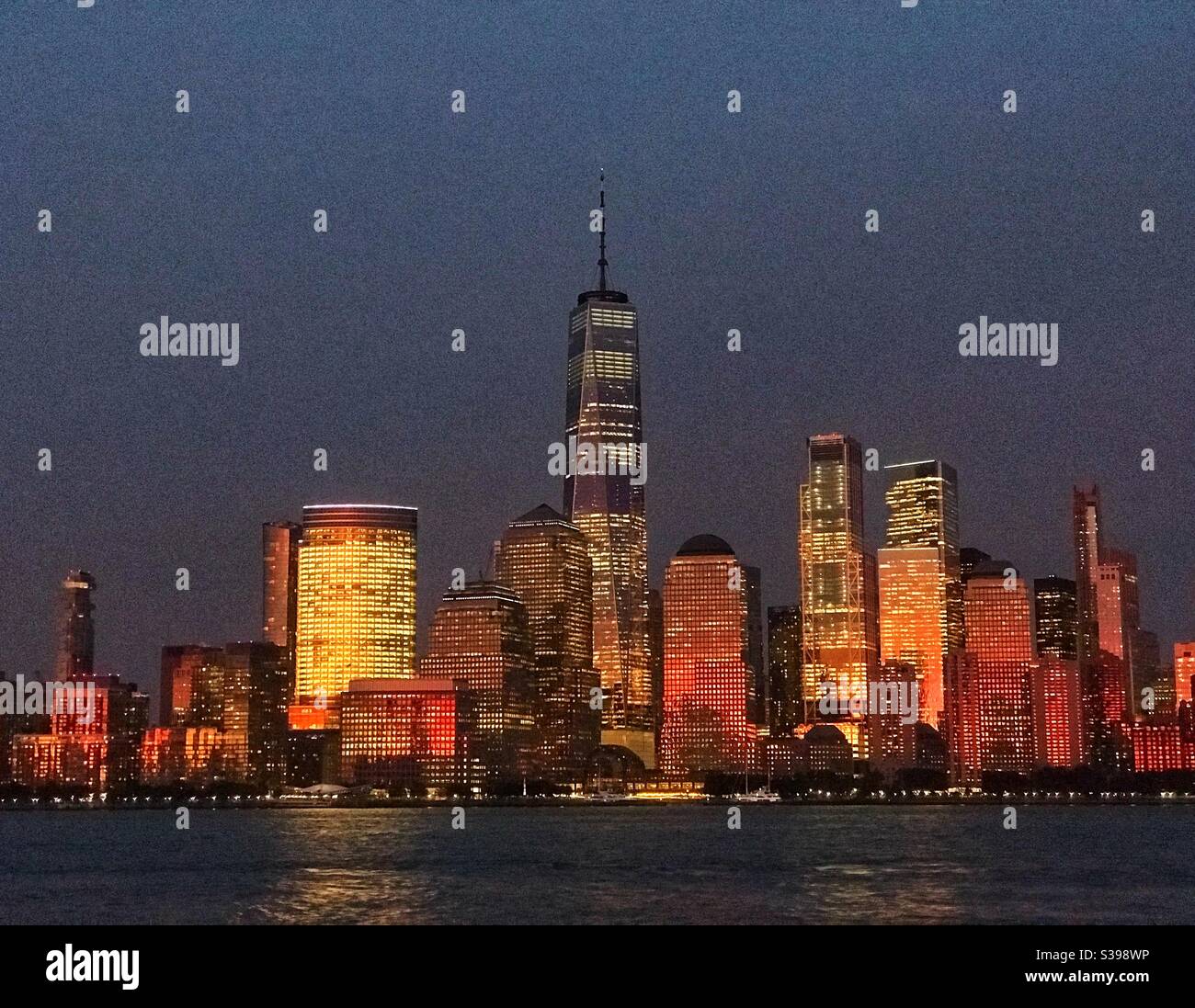 Lower manhattan sunset hi-res stock photography and images - Alamy