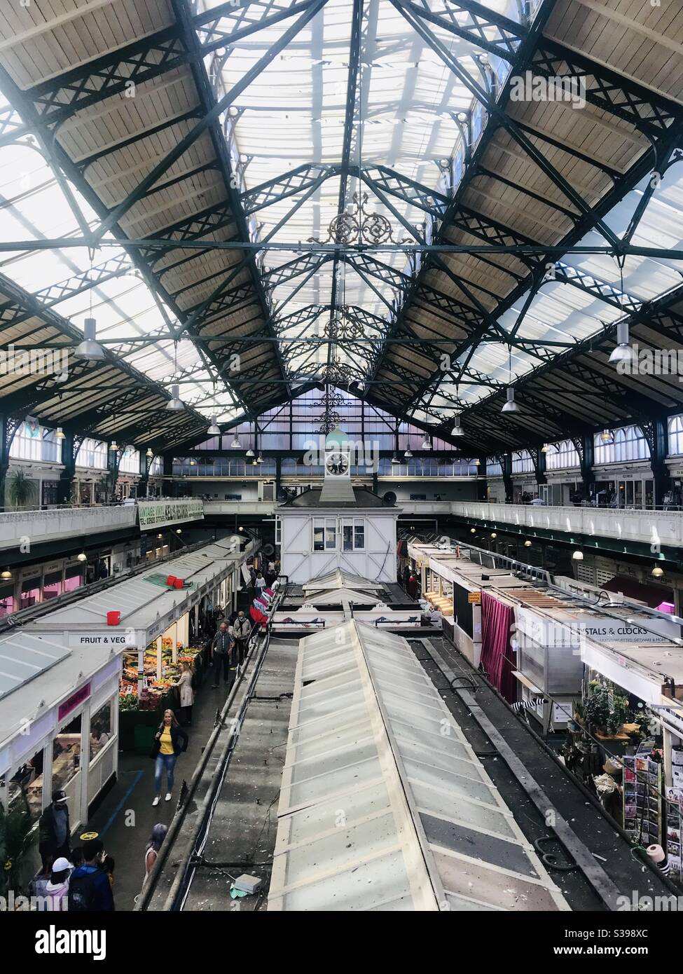 Cardiff market hi-res stock photography and images - Alamy