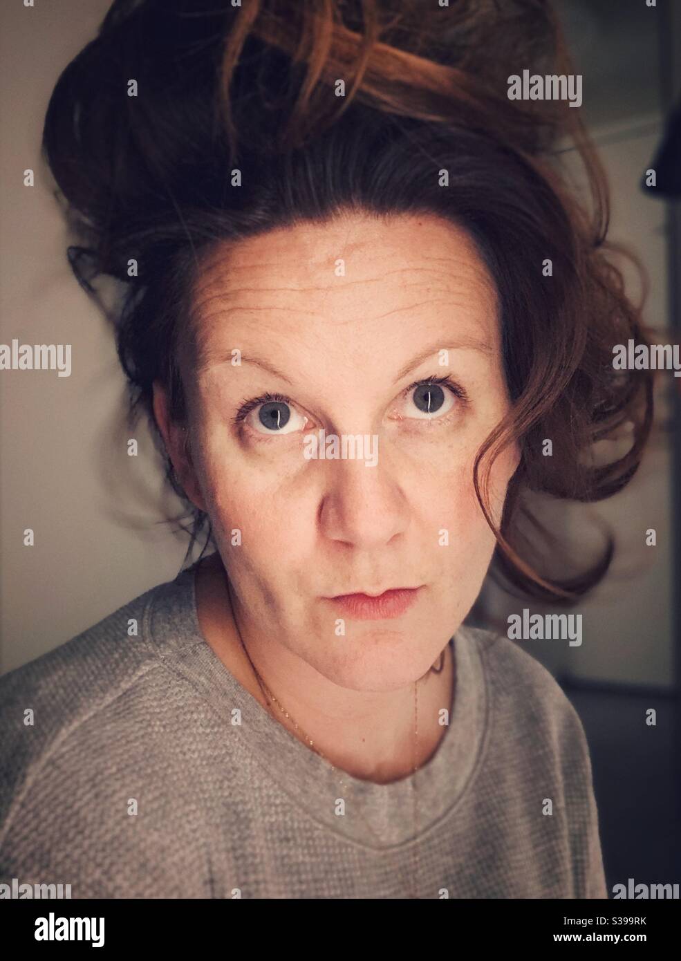 Messy hair hi-res stock photography and images - Alamy