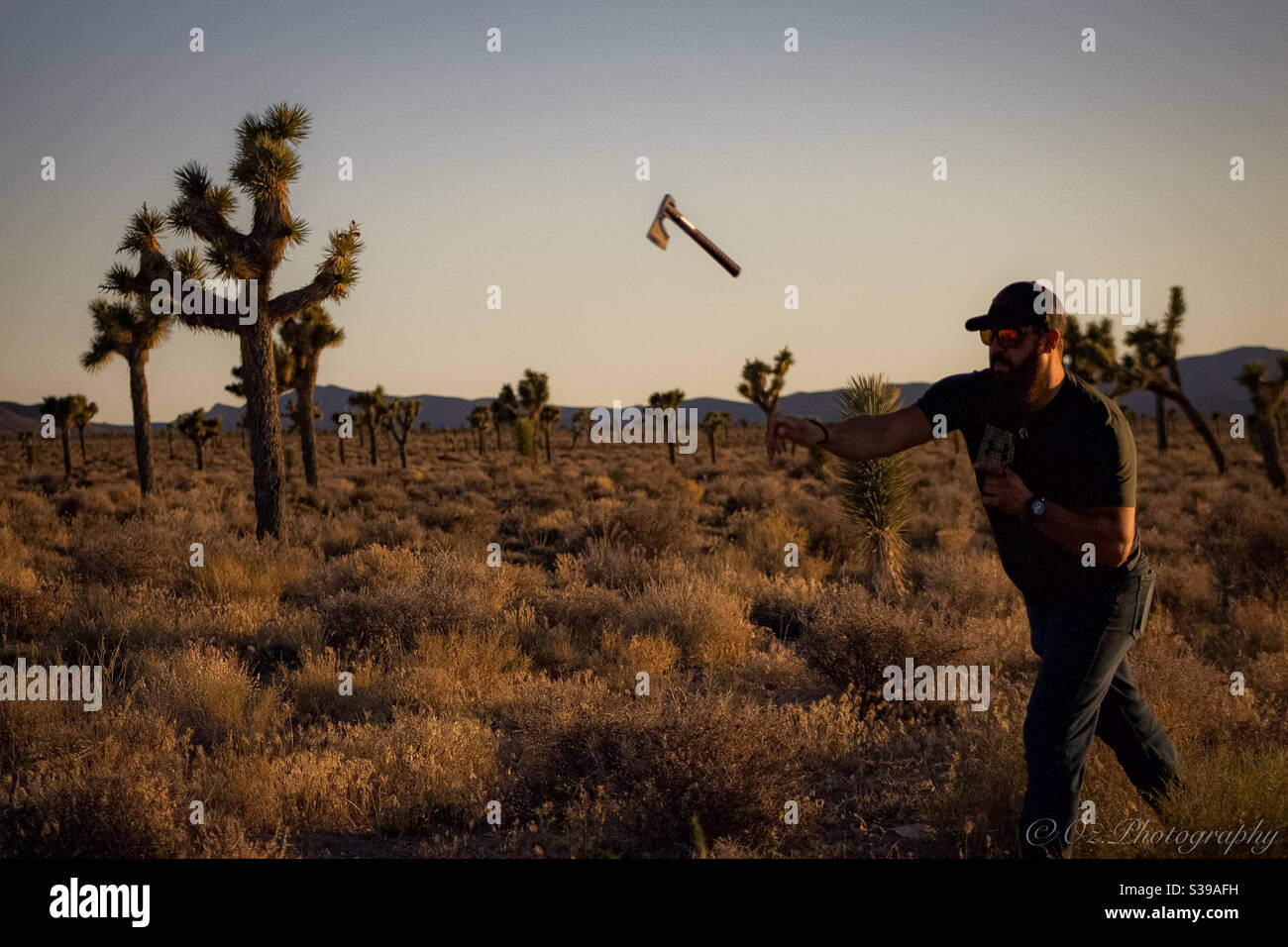 Throwing an axe hi-res stock photography and images - Alamy