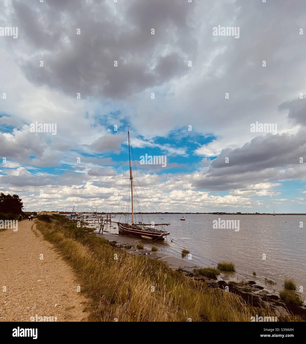 Boat heybridge hi-res stock photography and images - Alamy