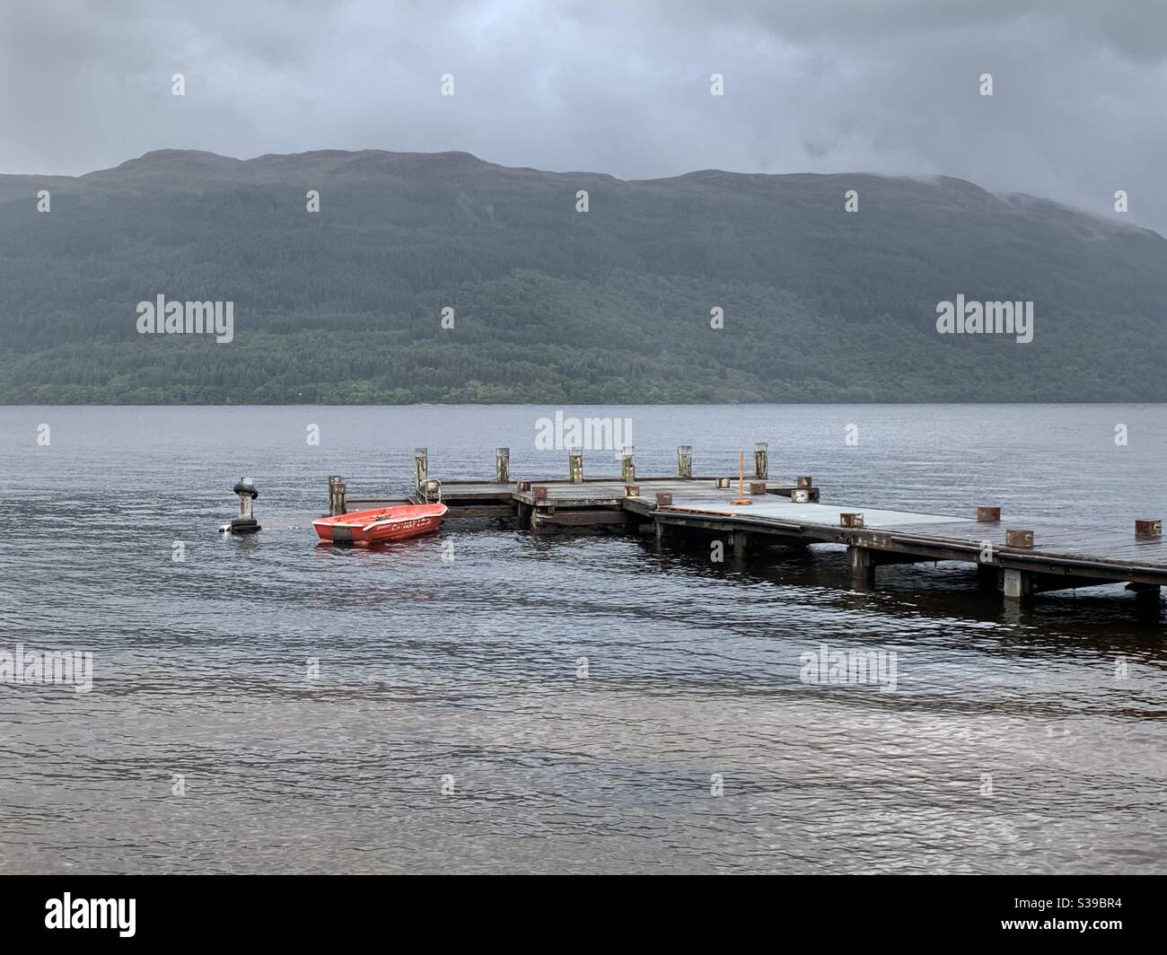 Loch jetty hi-res stock photography and images - Alamy
