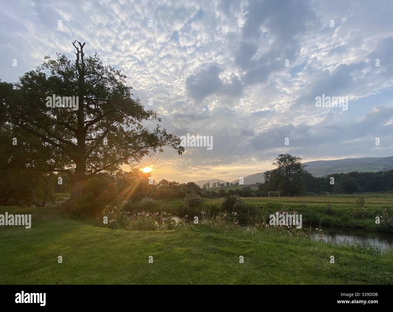 Riverside sun hi-res stock photography and images - Alamy