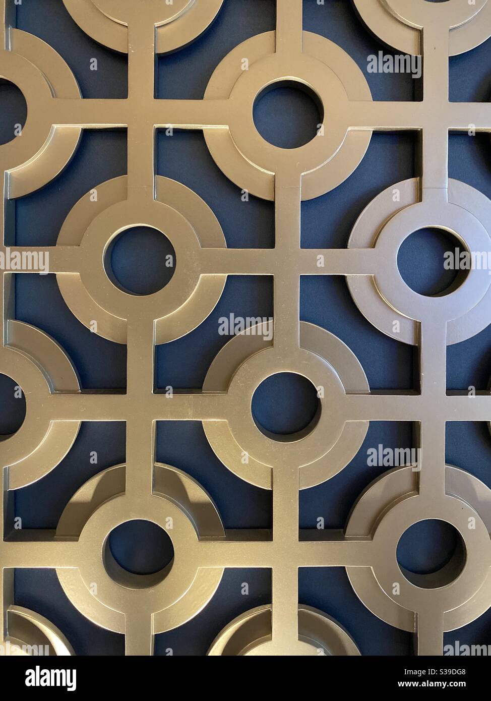 Metal discs hi-res stock photography and images - Alamy
