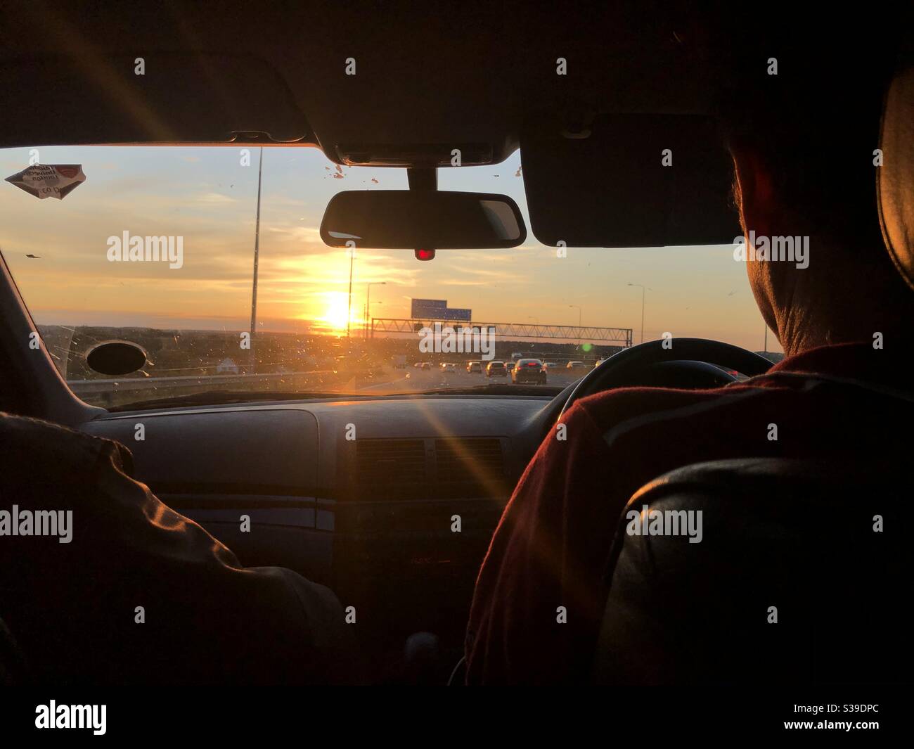 Car sunset hi-res stock photography and images - Alamy
