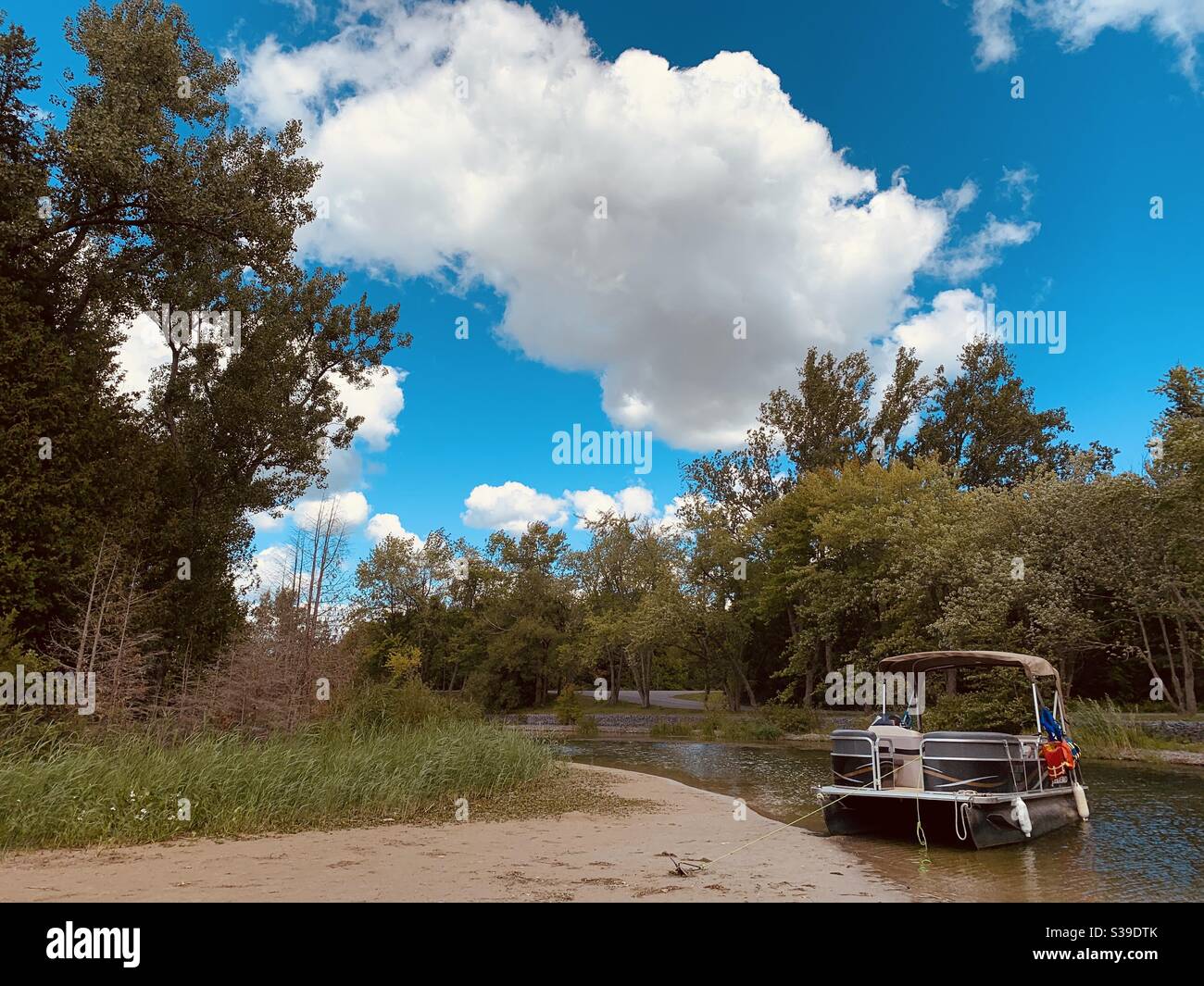 Outlet beach hi-res stock photography and images - Alamy