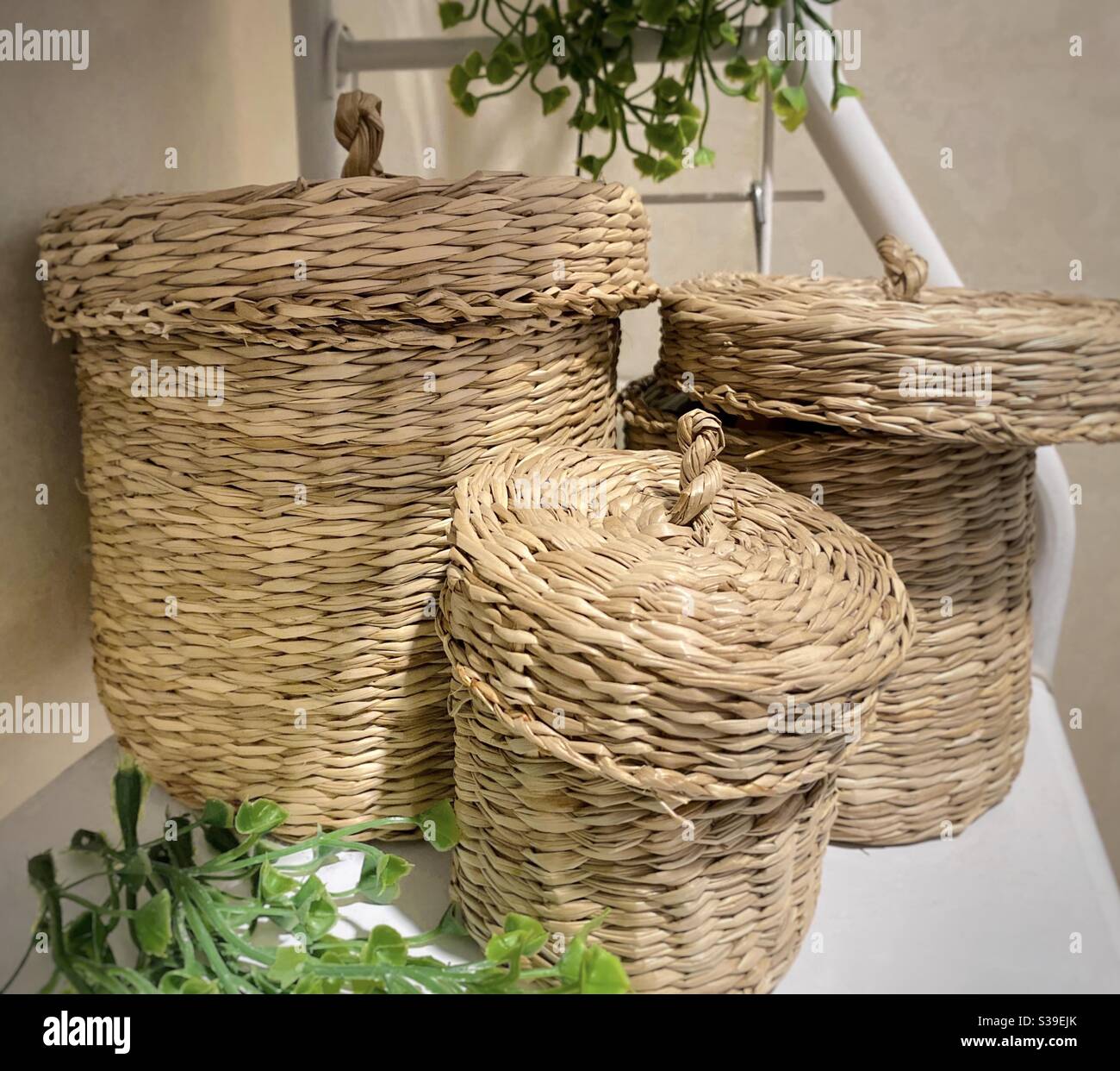 Rattan basket hi-res stock photography and images - Alamy
