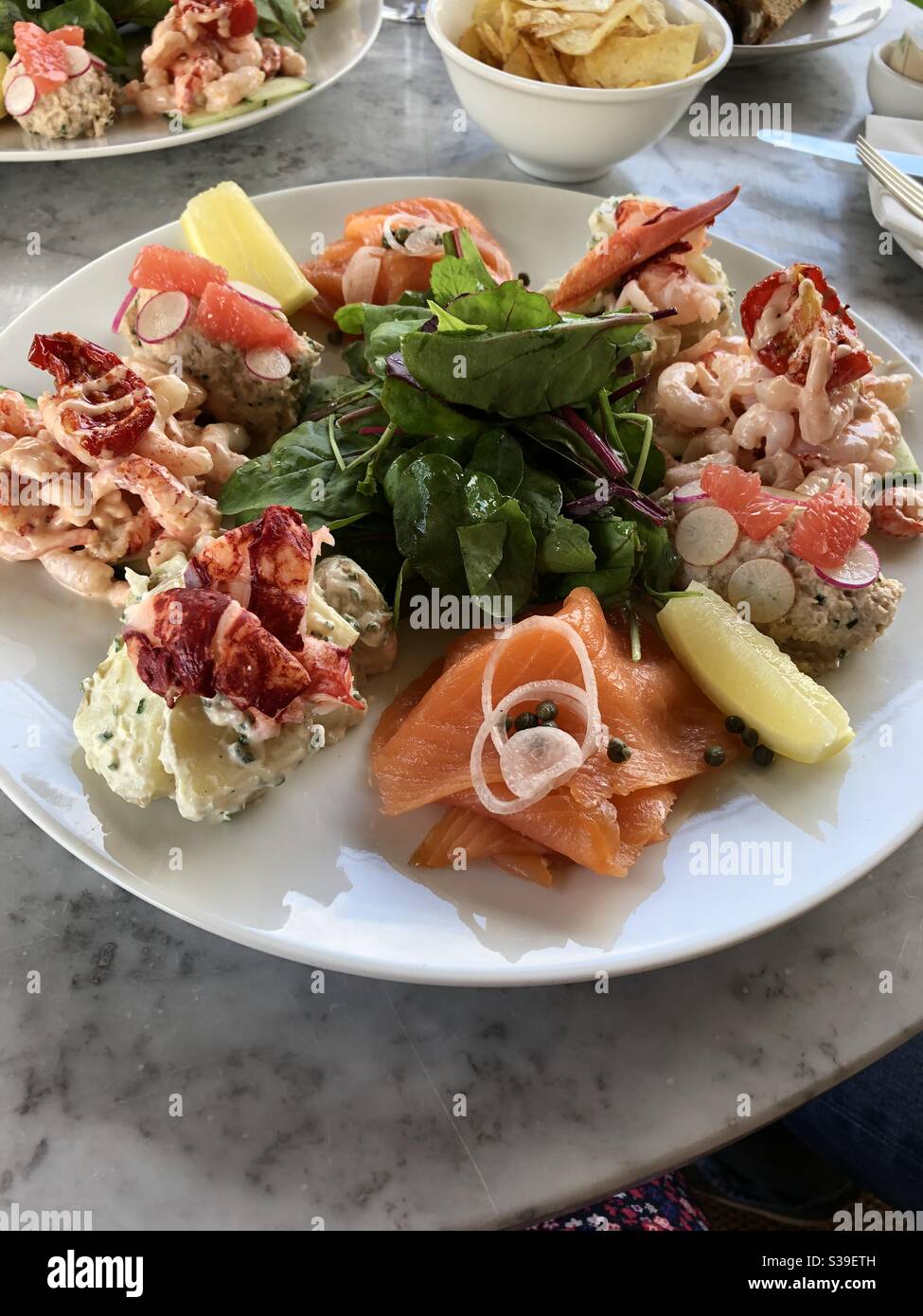 Devonshire arms and bolton abbey hi-res stock photography and images ...