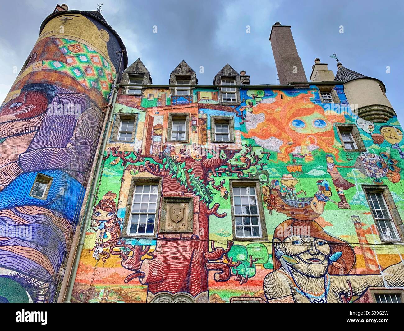 Kelburn castle hi-res stock photography and images - Alamy