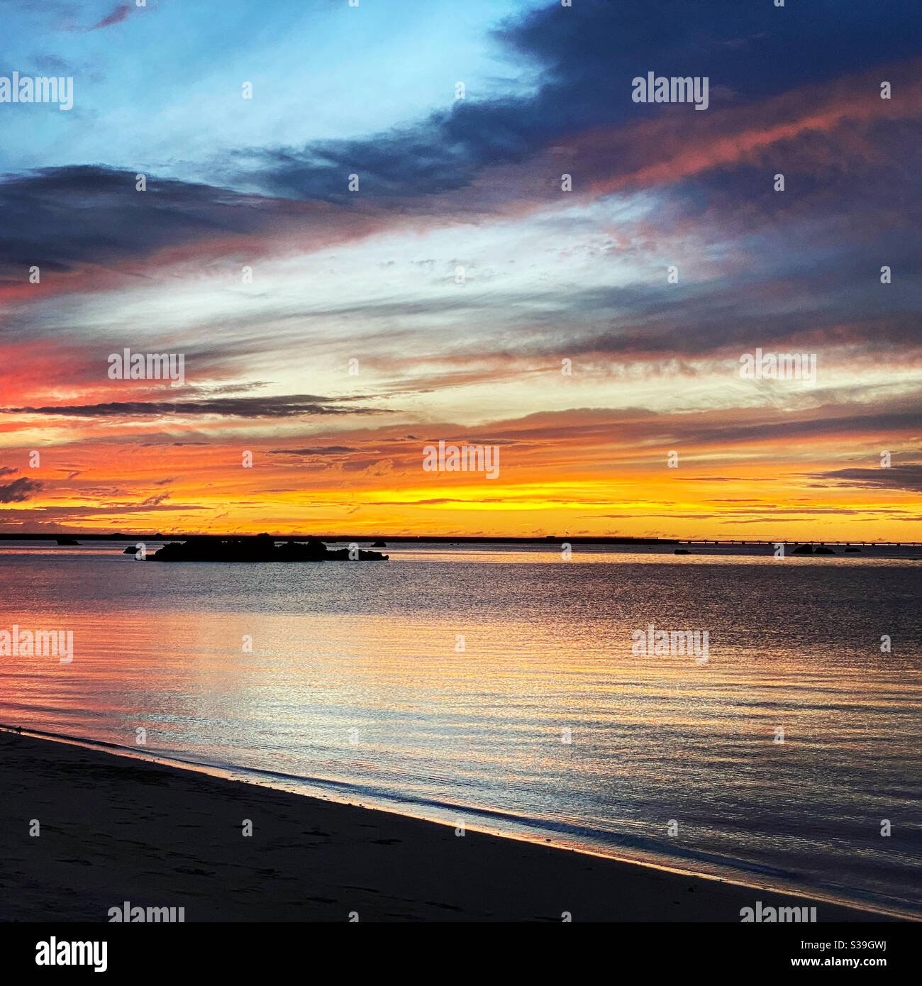 Mesmerizing Summer Sunset Stock Photo - Alamy Mesmerizing Summer Sunset Stock Photo - Alamy